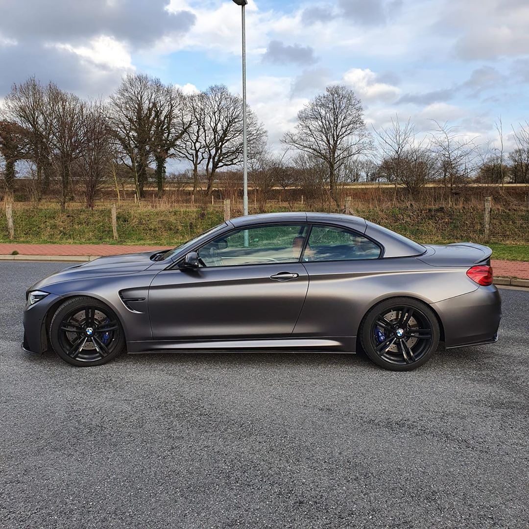 BMW M4 - Matte Dark Grey | CiFol Werbetechnik