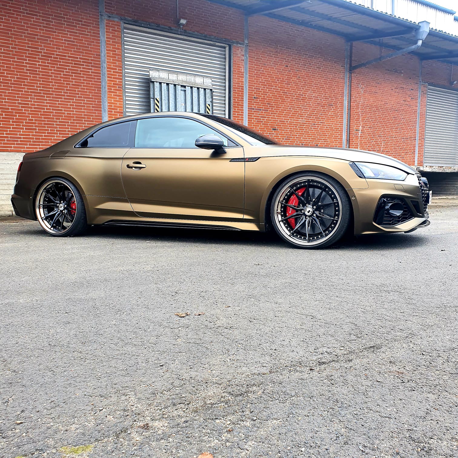 Matt Bond Gold aus der "PWF-Exclusive Line" | CiFol Werbetechnik