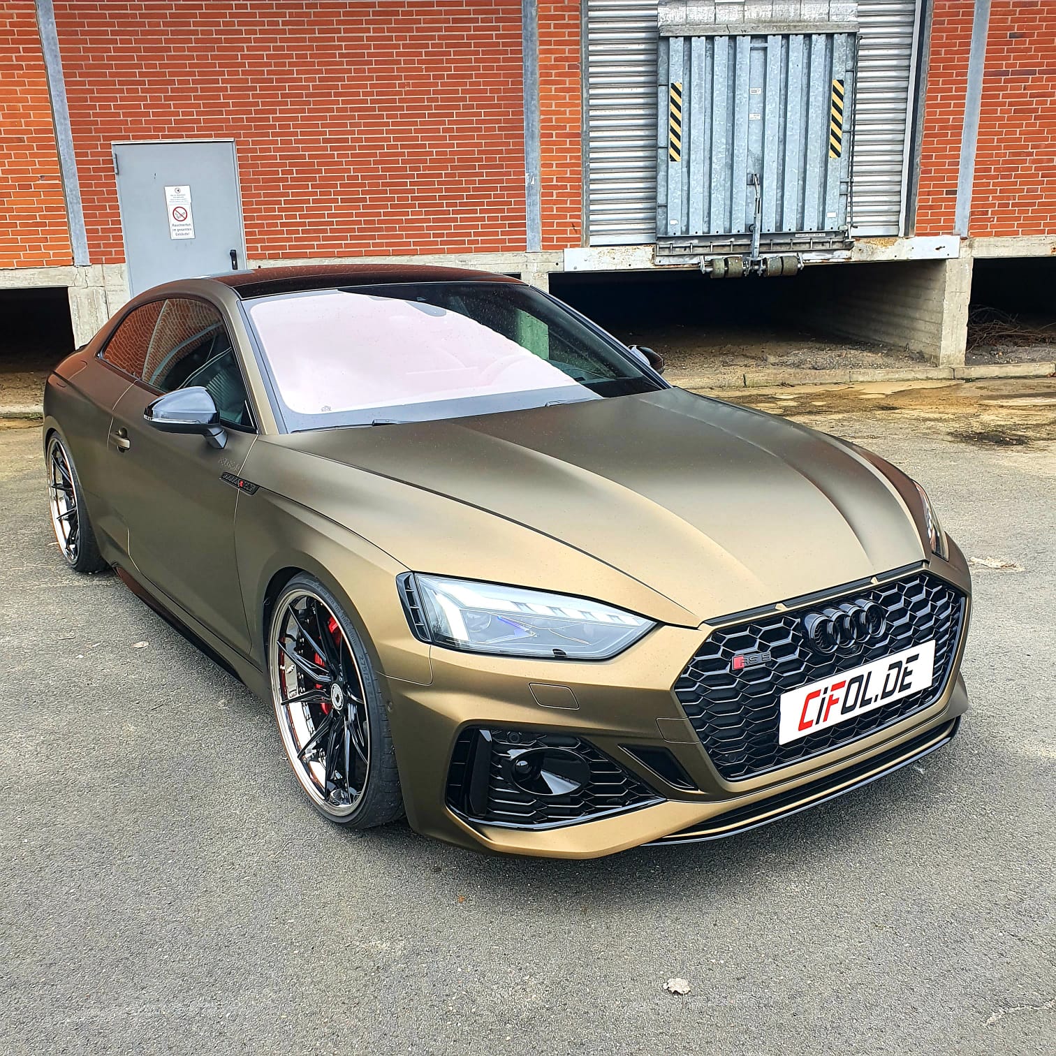 Matt Bond Gold aus der "PWF-Exclusive Line" | CiFol Werbetechnik